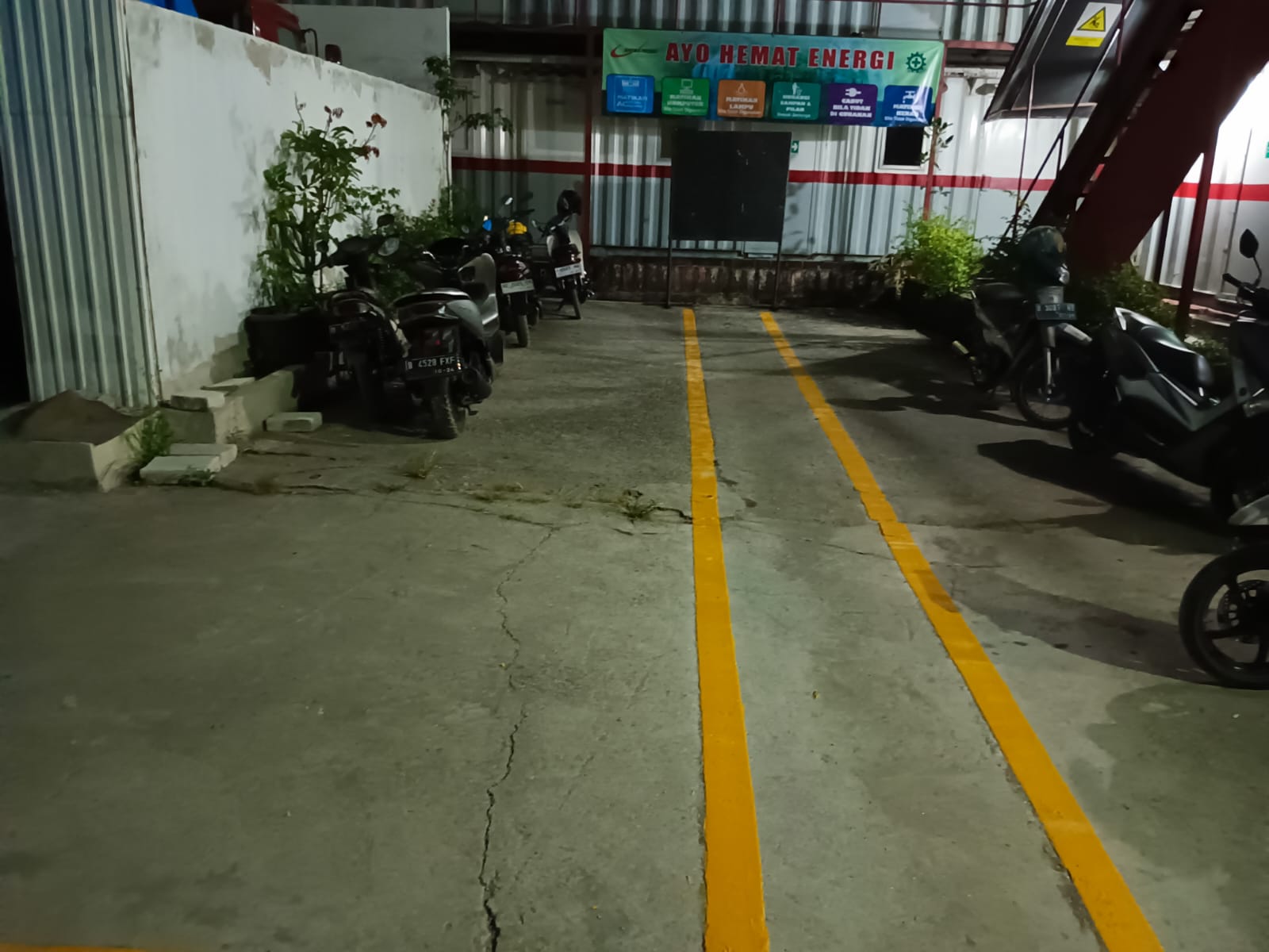 Jasa Marka Jalan Bandung Warna Cat Tajam dan Awet - PT RAS Kontraktor ...
